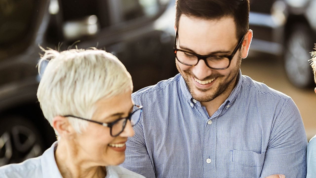 10 questions to ask when buying a car | Shell Australia