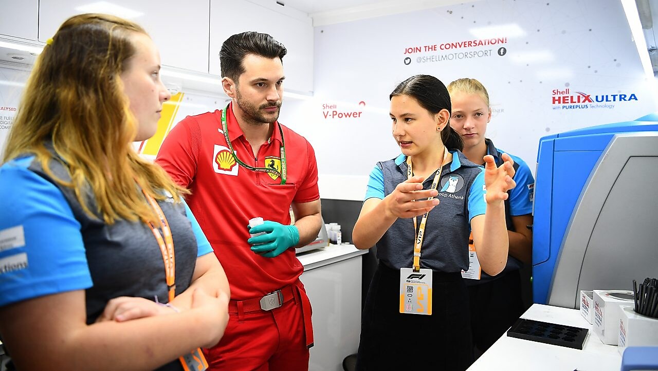 Step inside Shell's F1 trackside lab | Shell Australia